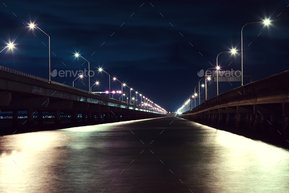 Ted Smout Memorial Bridge in Bramble Bay, Queensland, Australia Stock ...