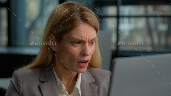 Shocked angry frustrated Caucasian middle-aged adult woman man sad ...