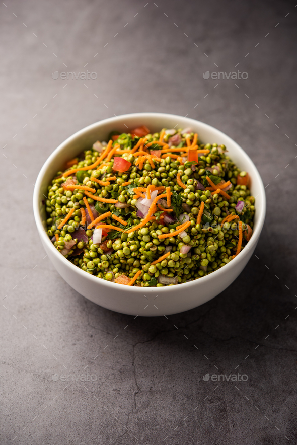 Hurda Ponkh Bhel made using Tender Jowar is a traditional savory snack ...
