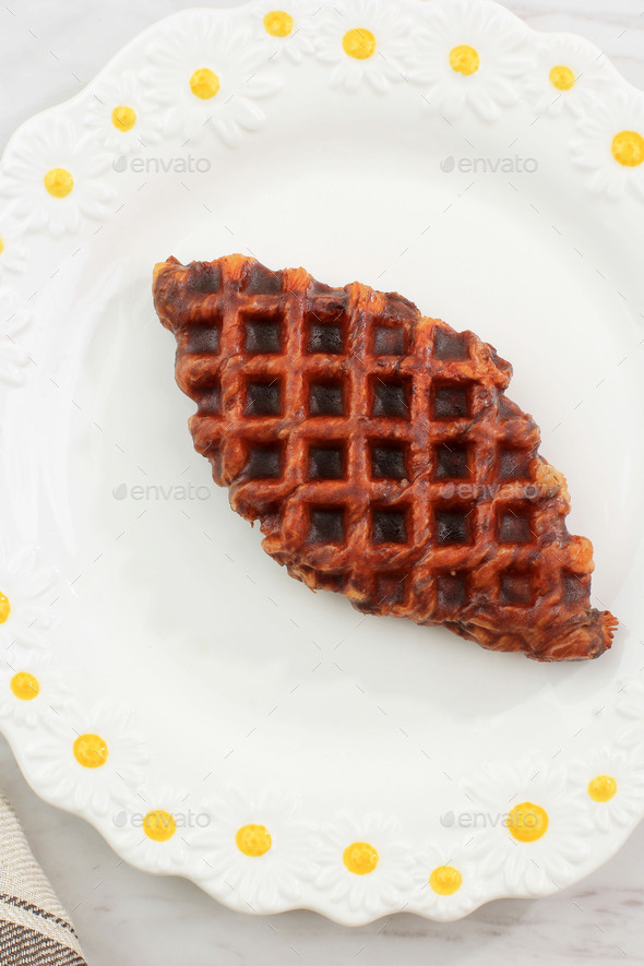 Chocolate Croffle or Croissant Waffle in White Plate. Croffle is Viral ...