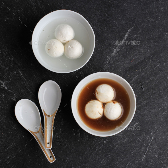 Tang Yuan (Wedang Ronde), Chinese Glutinous Rice Dumpling Balls Stock ...
