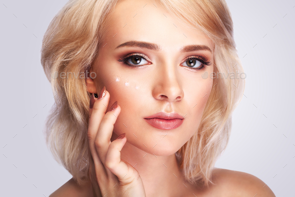 Woman Beauty Face. Portrait Girl With Soft Skin, Natural Makeup Stock ...