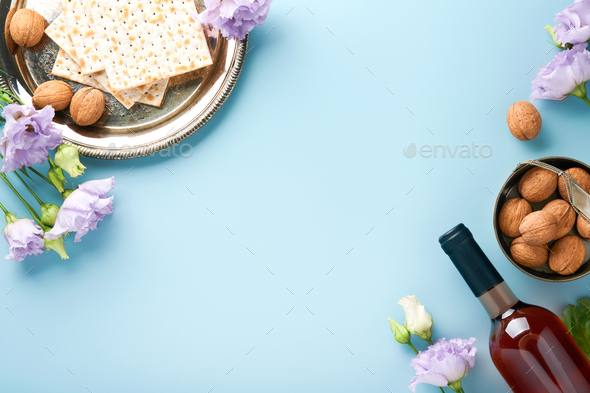 Pesach Jewish holiday. Passover celebration concept. Matzah, red kosher ...