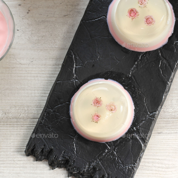 Clear Rose Pink Pudding in a Cup, One Various of Edible Flower Pudding ...
