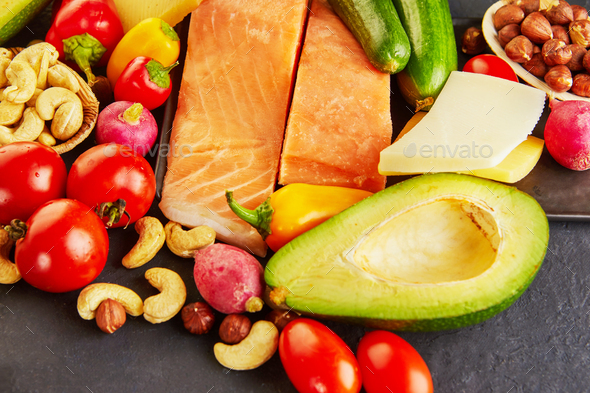 Ketogenic diet concept. Low carb keto diet food set. Green vegetables ...