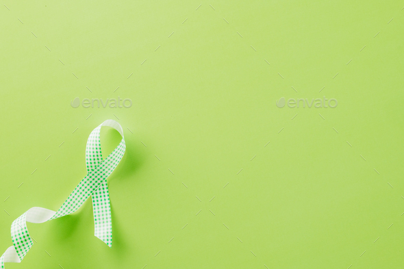 Green awareness ribbon of Gallbladder and Bile Duct Cancer month Stock ...