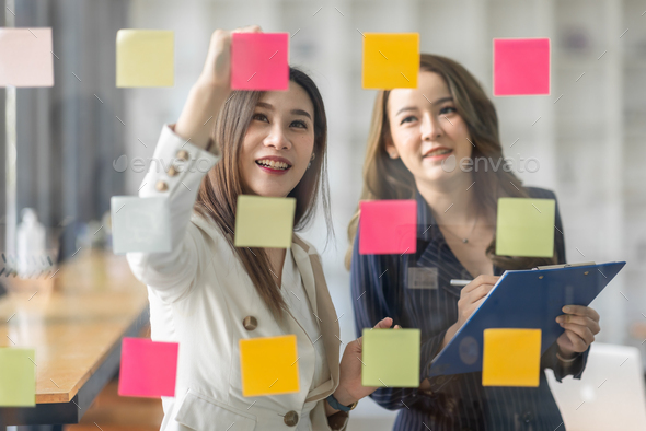 Team of Business female employee with many conflicting priorities ...