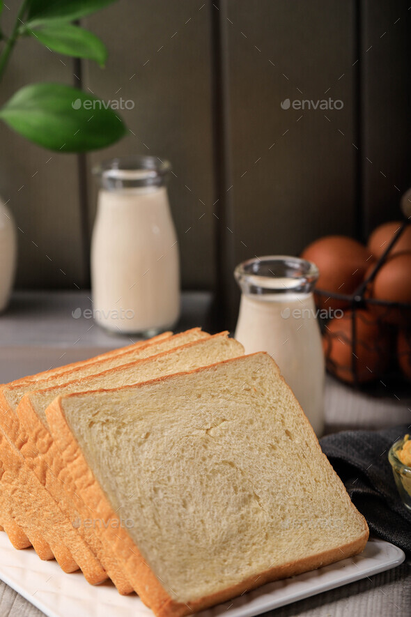 Sliced Toast Loaf White Bread (Shokupan or Roti Tawar) for Breakfast ...