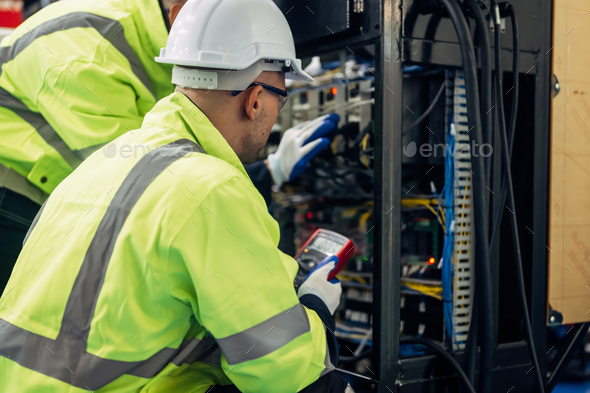 Robotics engineers team discussing and solving problems working together Stock Photo by 1footage