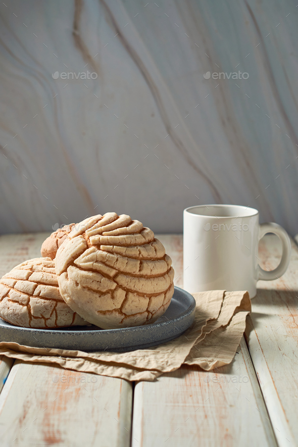 Mexican sweet bread called concha, bakery from mexico Stock Photo by ...