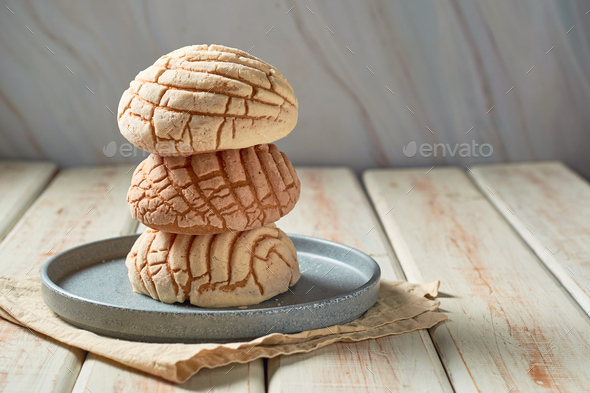Conchas sweet bread traditional bakery of Mexico Stock Photo by ...
