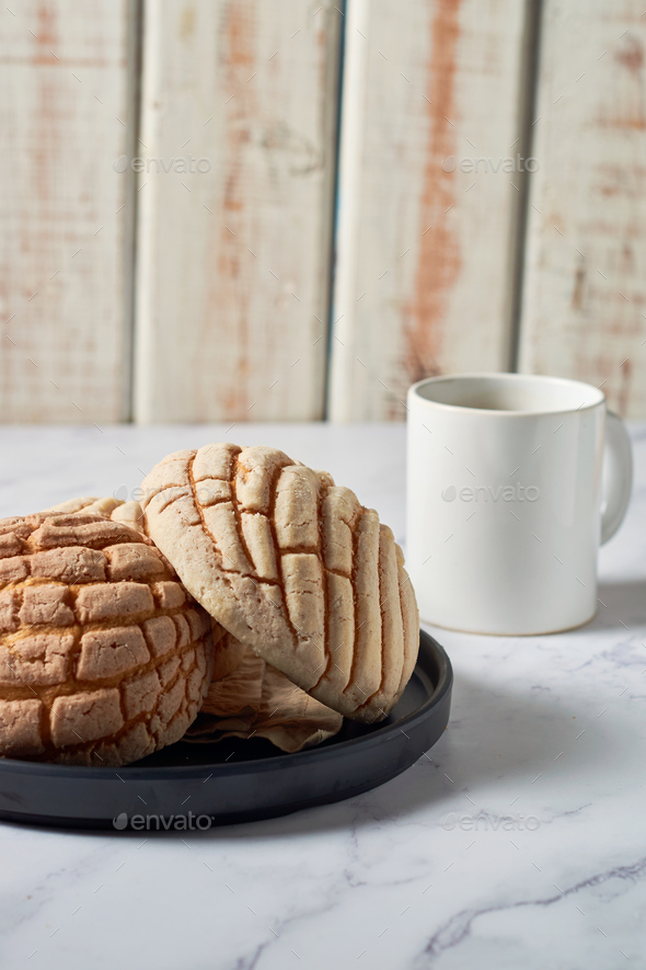 Conchas sweet bread traditional bakery of Mexico Stock Photo by ...