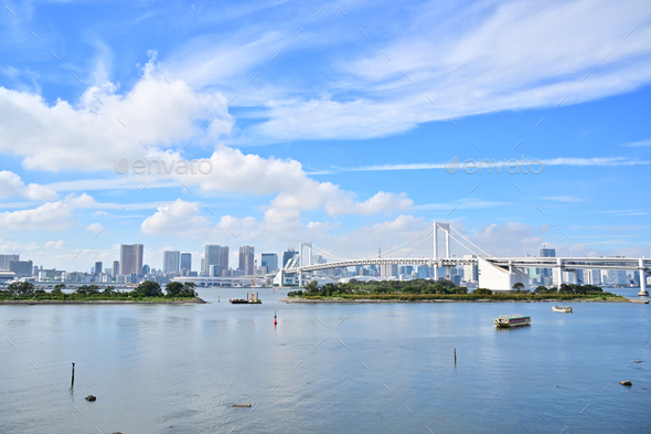 Beautiful shot of Odaiba, an artificial island in Tokyo Bay, Japan ...