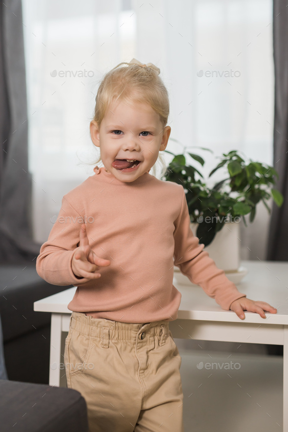 Cochlear implant system. Installation cochlear implant on child girl ...