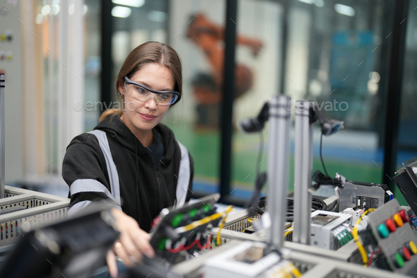 Engineering technology and smart factory concept with AI automation ...