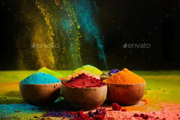 Colorful traditional Holi powder in bowls. Happy Holi. Concept Indian ...