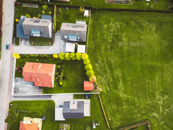 Top down view small backyard of family homes in the suburbs Stock Photo ...
