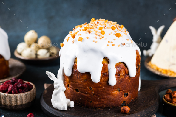 Traditional ukrainian easter cake with marshmallow glaze. Cottage ...