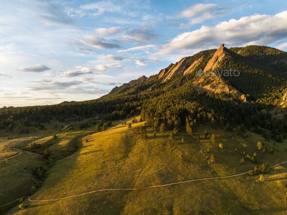 Scenic view of the Flatirons of Boulder, Colorado on a sunny day under ...