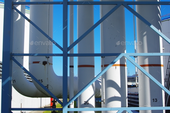 Complex of gas pipelines in a gas-fired power plant Stock Photo by ...