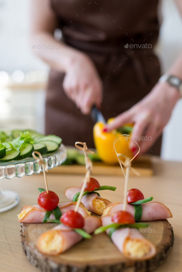 Cooking in the kitchen diet menu, healthy food, ready snacks delivery ...