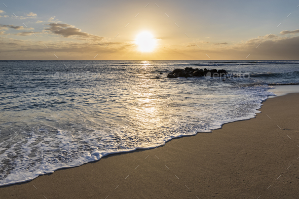 Réunion, West Coast, Saint-Gilles-Les-Bains, beach Plage des Brisants ...