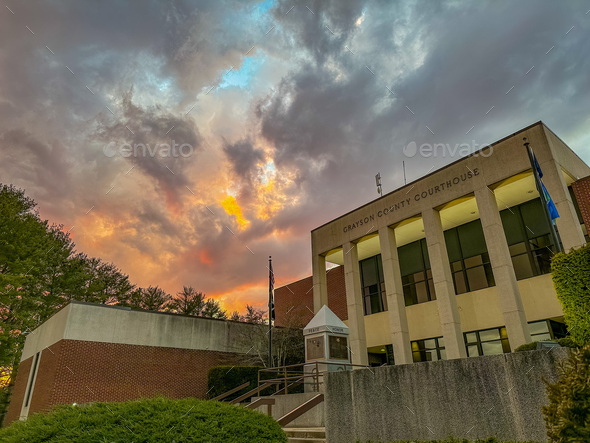 Sunset over the Grayson County courthouse Stock Photo by hokietim ...