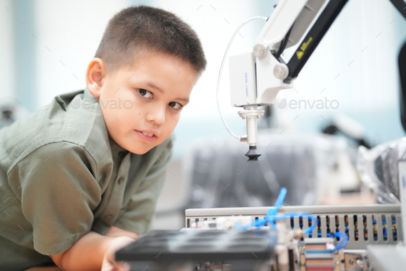 Children learning AI technology Robot with artificial intelligence ...