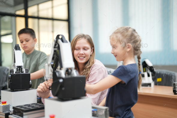 Children learning AI technology Robot with artificial intelligence ...