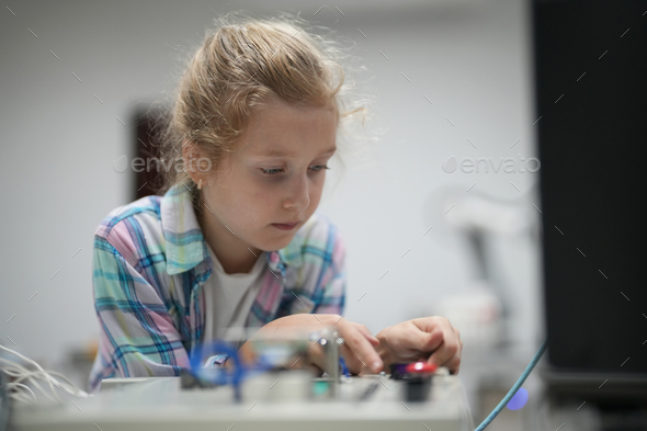 Children learning AI technology Robot with artificial intelligence ...