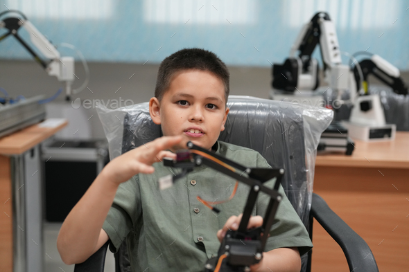 Children learning AI technology Robot with artificial intelligence ...