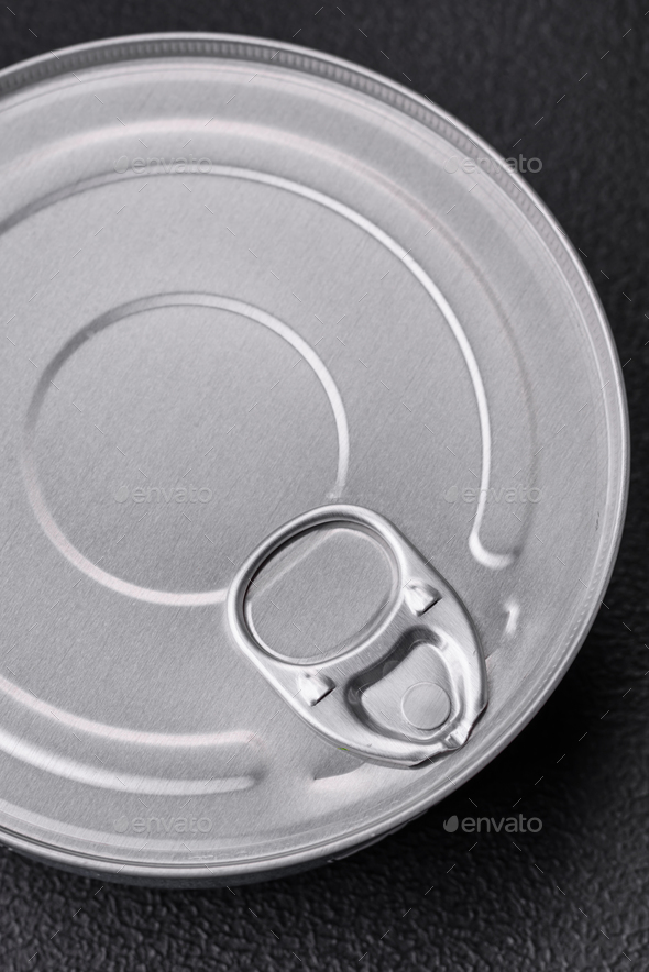 Tin metal can with canned food round shape with a key Stock Photo by ...