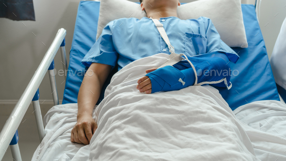 The medical team visits the car accident patients who are lying on the ...