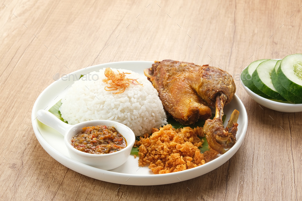 Bebek Goreng Kremes, Indonesian food Stock Photo by tyasindayanti ...