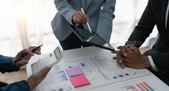 Business people Presentation planning or graph for target goal ...