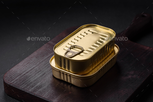 Tin or aluminum rectangular can of canned food with a key Stock Photo ...