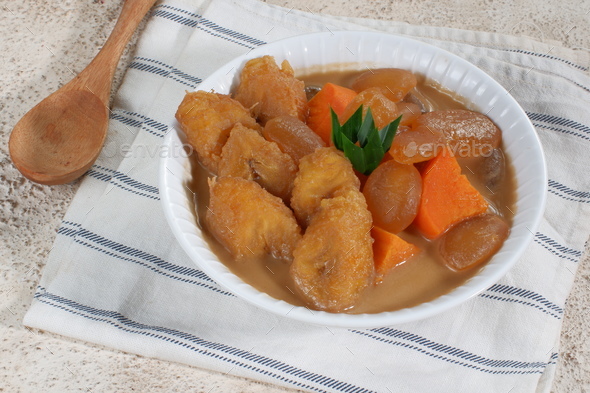 Kolak Pisang Ubi is Banana Sweet Potato Compote. Popular Indonesian ...