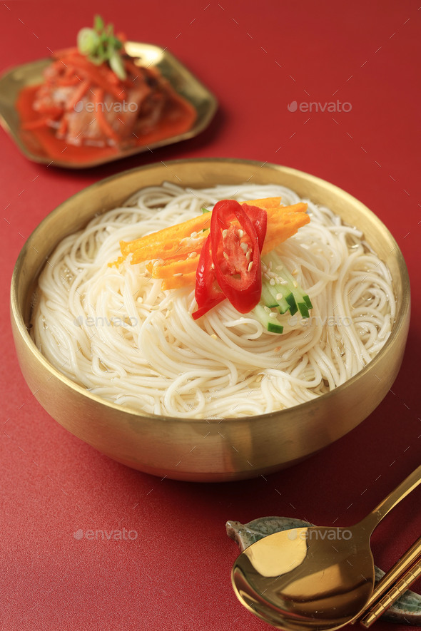 Janchi Guksu, Korean Traditional White Somen Noodle Soup Stock Photo by ...