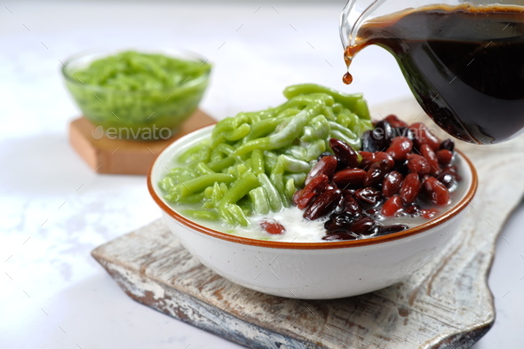 Malaysian Desserts Called Cendol. Cendol is Made From Crushed Ice Cubes ...