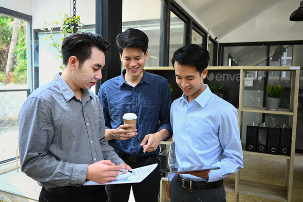 Image of business team discussing startup project, sharing business ...