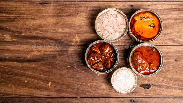 Canned food top view photo, Cans with pull-out ring, metal packaging ...