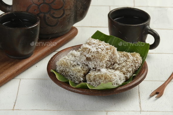 Ongol Ongol, Indonesian Traditional Snacks, made from Arrowroot Flour ...
