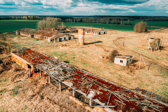 Belarus. Abandoned Barn, Shed, Cowsheds, Farm House In Chernobyl ...