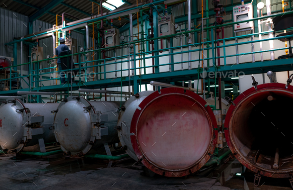 High pressure processing or high hydrostatic pressure machine. Metal ...