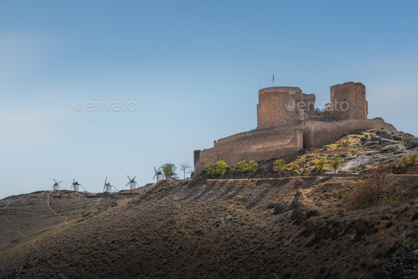 Consuegra Castle (Castle of La Muela) and Windmills at Cerro Calderico ...