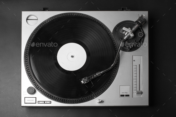 dj turntable vinyl music player with disc Stock Photo by schum45 ...