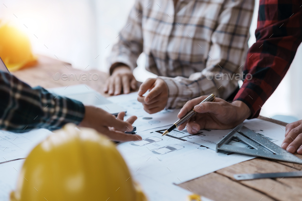 Creative Engineer and Architect Meeting for Collaborative Design and Project Planning Stock ...