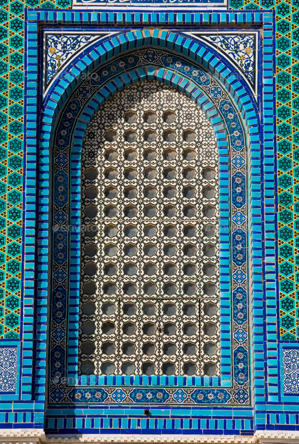 Arabic Mosaic Tile Details on al-Aqsa mosque, Dome of the Rock Stock ...