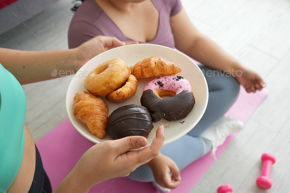 Happy chubby woman, happy, and vivacious plus-size women. Embrace the ...