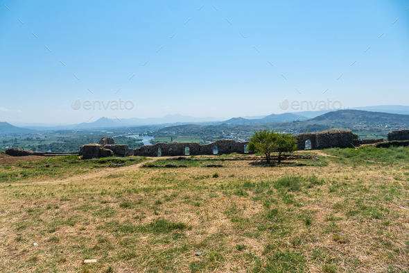 Visiting the walls of Rozafa Castle and its citadel in the city of ...